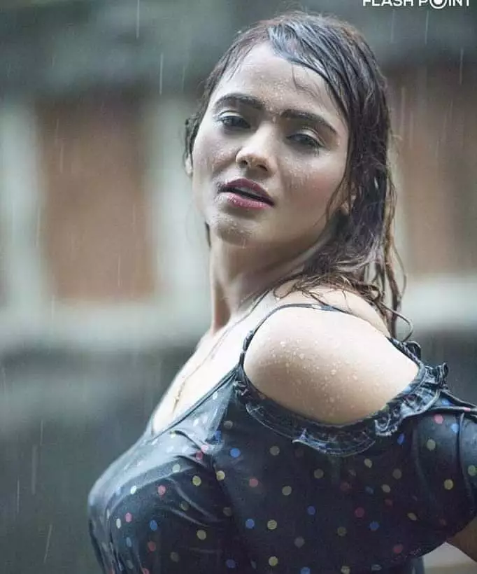 Jinnie Jazz Biography, Web series, Net Worth, Age, Figure & Facts ...