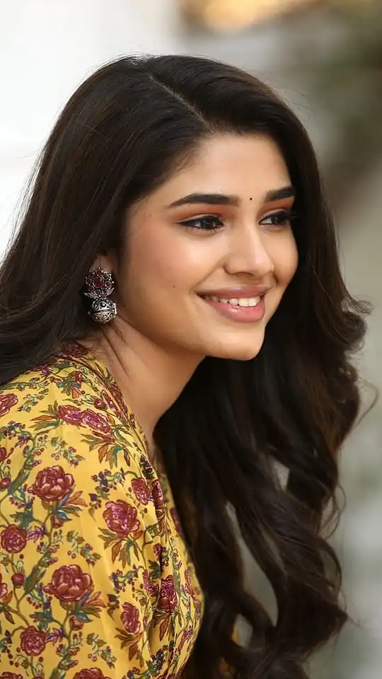 Krithi Shetty Biography, Age, Height, Net Worth, Boyfriend. Movies list ...