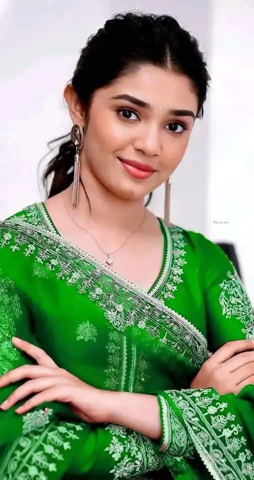 Krithi Shetty Biography, Age, Height, Net Worth, Boyfriend. Movies list ...